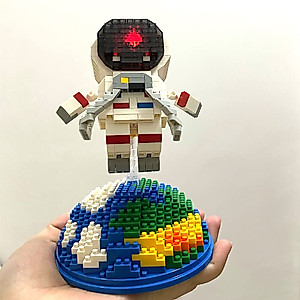 Uvini Building Blocks Astronaut Model with Light STEM Building Toy Micro Blocks for Adults or Teens Gifts Spaceman Mini Blocks Set DIY Bricks Toys 617PCS 00860