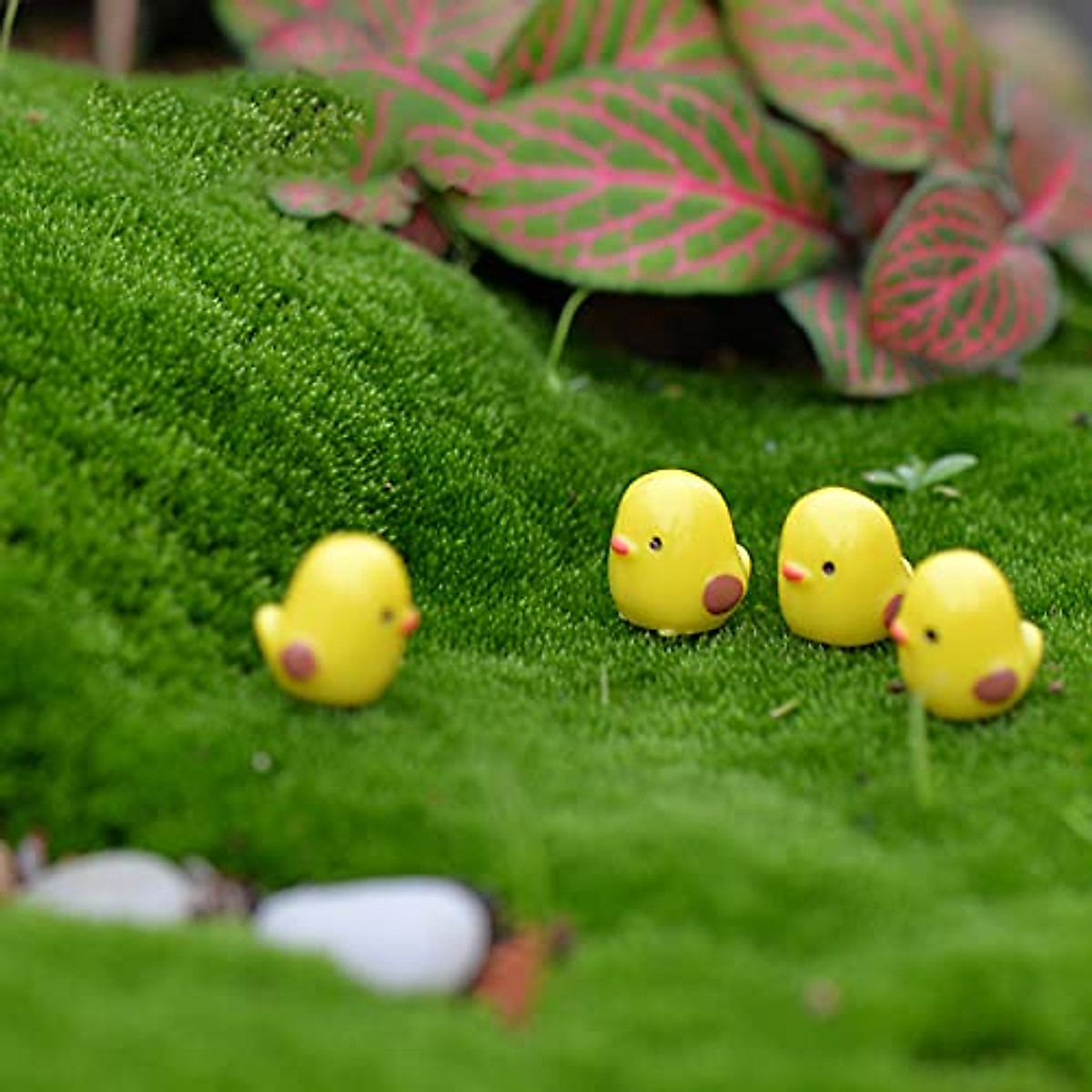 Mini Animals Chickens Miniature Figurines Mini Chickens Model Fairy Garden Miniature Moss Landscape DIY Terrarium Crafts Ornament Accessories for Home Decoration, Set of 30