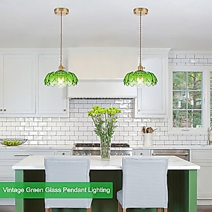 LYE Glass Pendant Light Fixture Vintage Farmhouse Retro Green Glass Golden Pendant Lighting Mid Century Modern Copper Green Glass Pendant Light for Kitchen Island, Dining Room, Bar, Bedroom