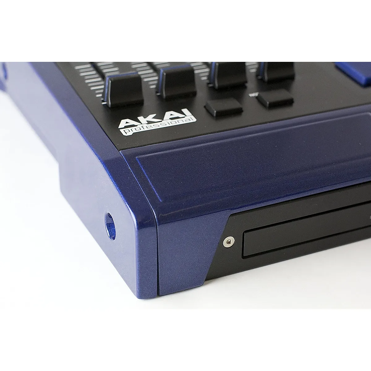 Akai Professional MPC 5000 Music Production Center