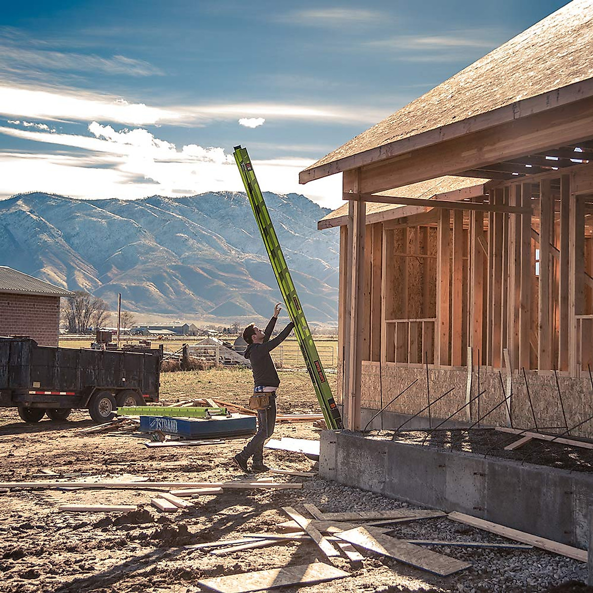 Little Giant Ladders, SumoStance, M28, 28 ft Extension Ladder, Fiberglass, Type IA, 300 lbs weight rating, (18828)