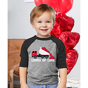 Truck with Hearts Loads of Love Boys Valentines Day Shirt Dabbing Heart Valentine's Toddler Kids Raglan 3/4 Sleeve T-Shirt 4T Dark Gray