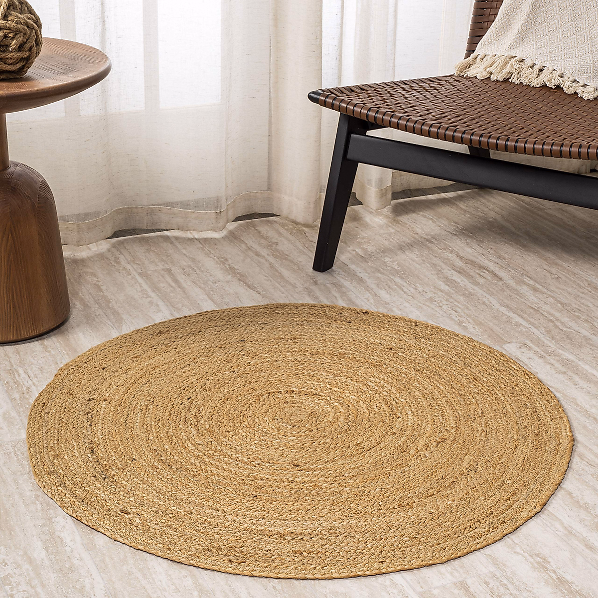 JONATHAN Y RNF103A-6R Soleil Round Natural Jute Braided Circle Indoor Area-Rug, Natural Fibers, Geometric, Bohemian Easy-Cleaning, Bedroom, Kitchen, Living Room, Non Shedding, Natural, 6' Round