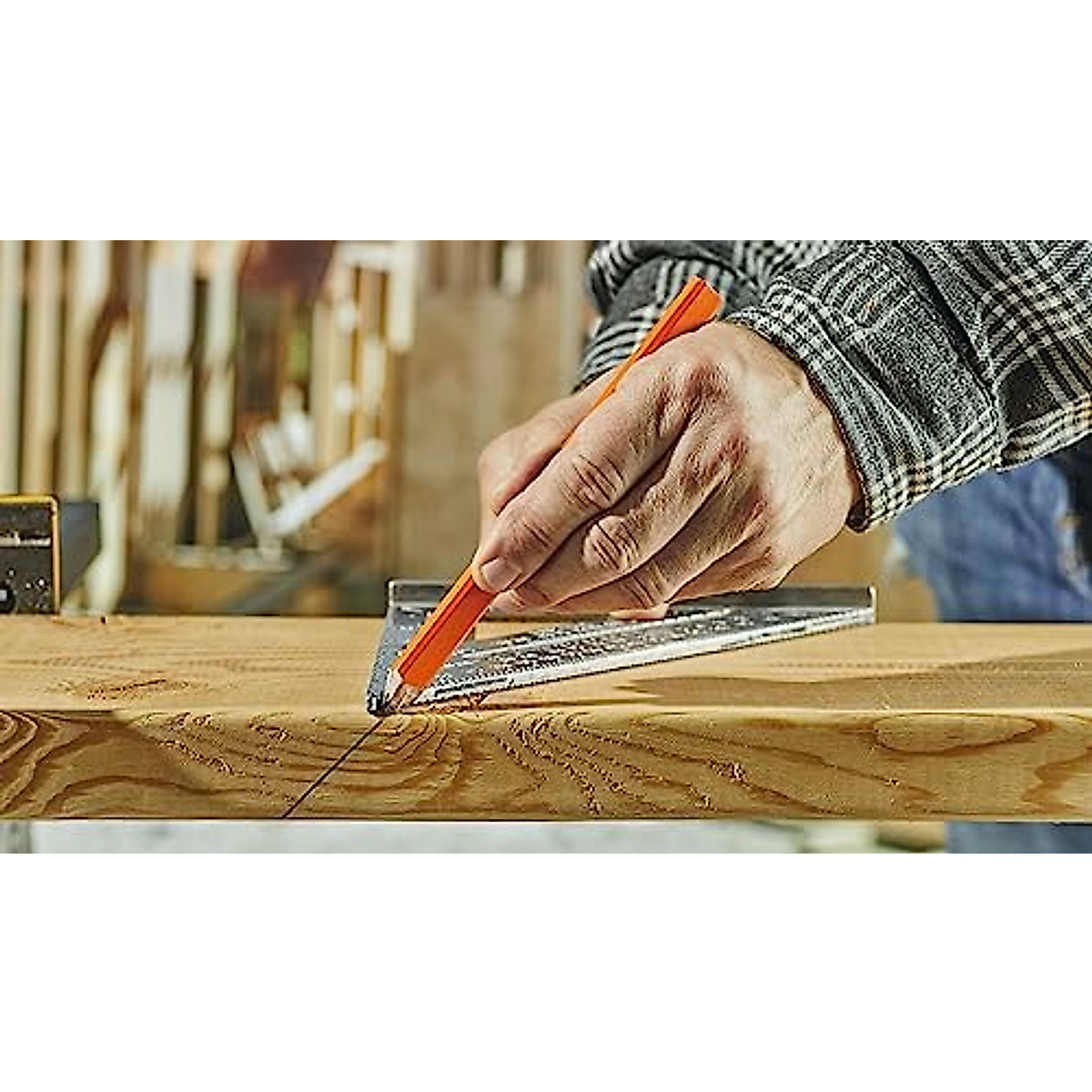 BOSCH GKS18V-22B25 18V Brushless Blade-Right 6-1/2 In. Circular Saw Kit with (2) CORE18V 4 Ah Advanced Power Batteries