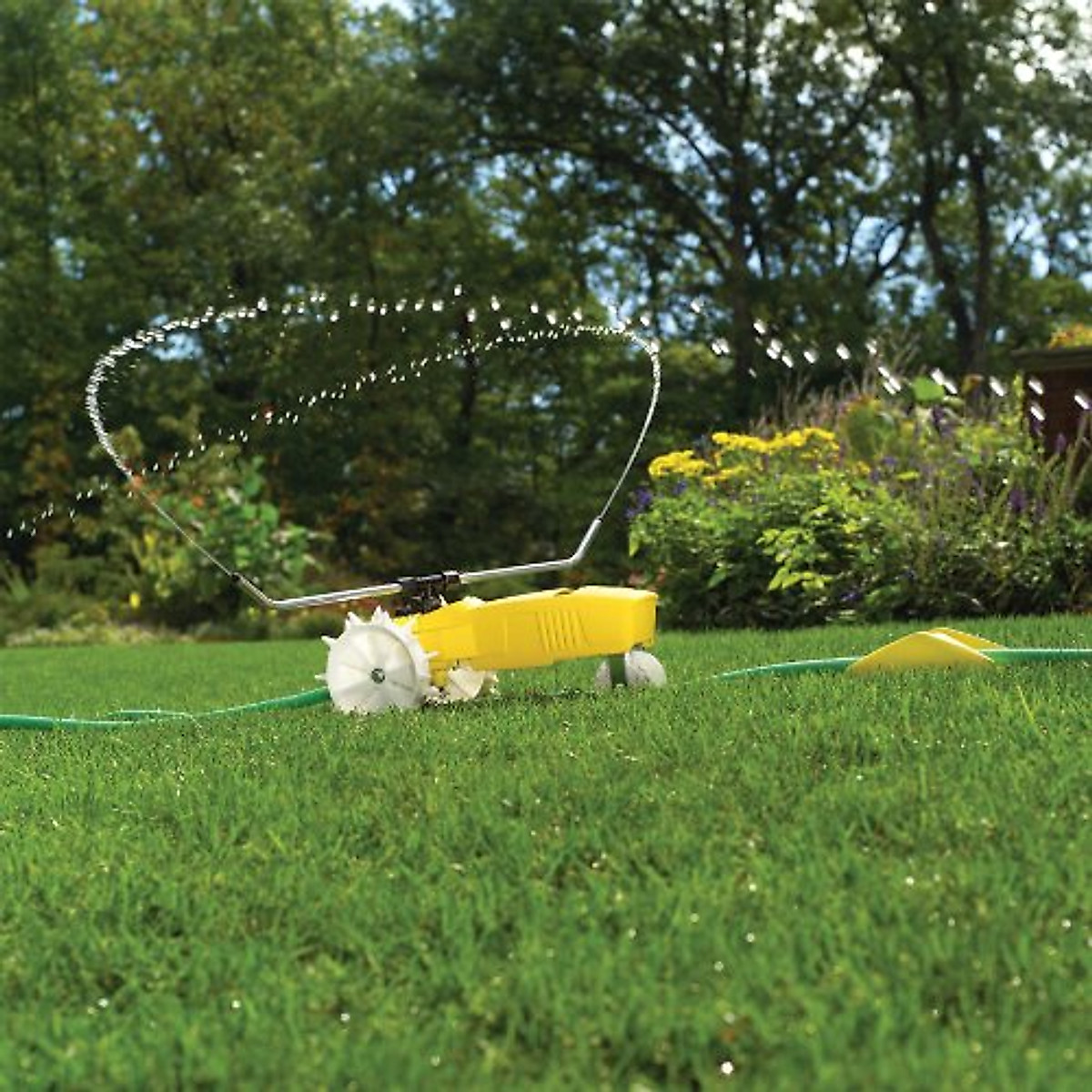 Nelson Traveling Sprinkler RainTrain 13,500 Square Feet Yellow (818653-1003)
