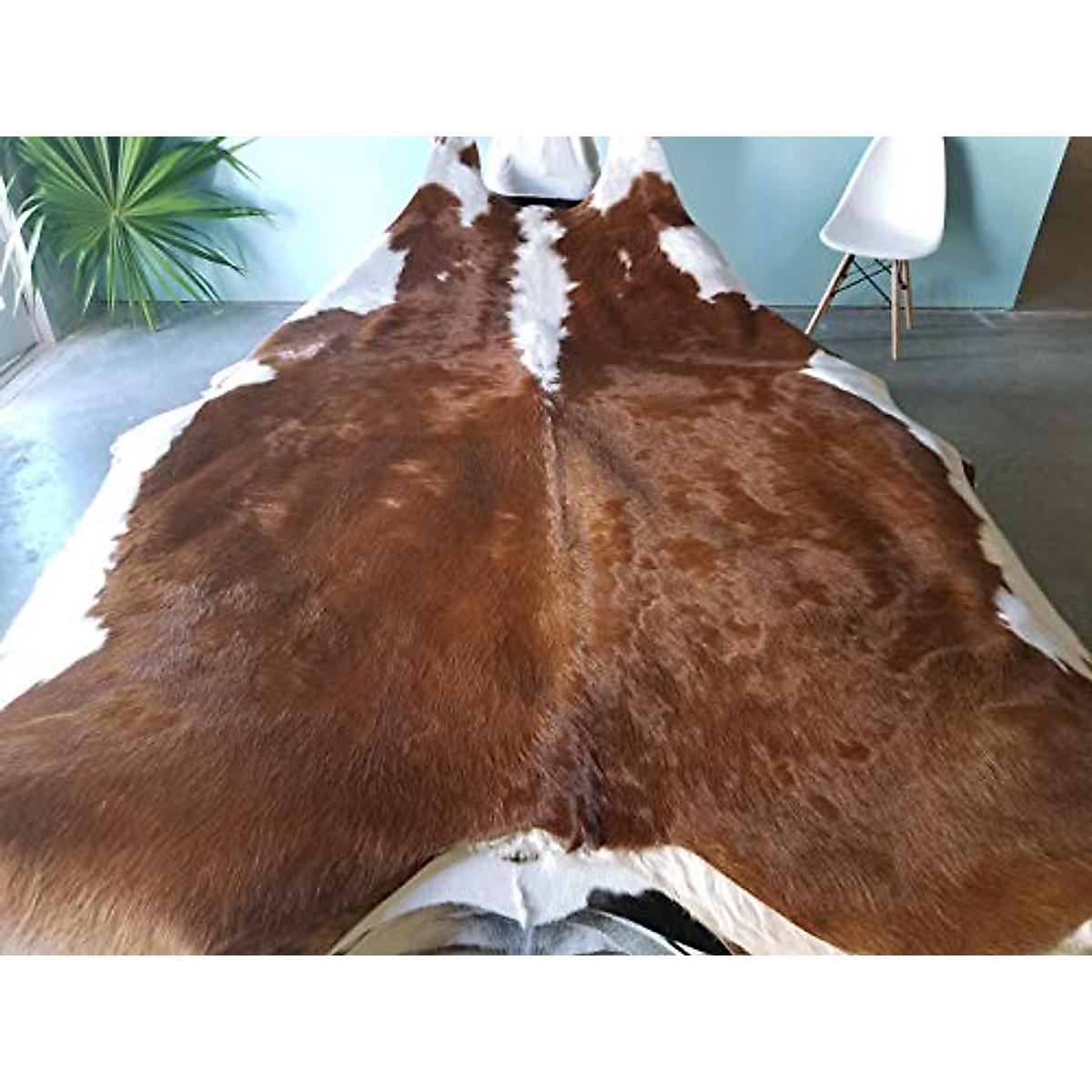 eCowhides Hereford Brazilian Cowhide Area Rug, Cowskin Leather Hide for Home Living Room (Large) 6 x 6 ft