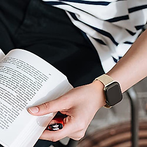 Vanjua Metal Band Compatible with Apple Watch Bands 41mm 40mm 38mm 42mm 44mm 45mm 49mm Women Men, Adjustable Stainless Steel Mesh Replacement Strap for iWatch Series Ultra 8 7 6 5 4 3 2 1 SE (38mm/40mm/41mm, Champagne Gold)