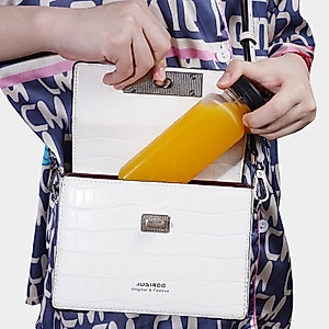 HIQQUGU 6 Pcs 10 OZ Plastic Juice Bottles, Reusable Bulk Beverage Containers, For Juice, Milk And Beverages, with Black Lids.