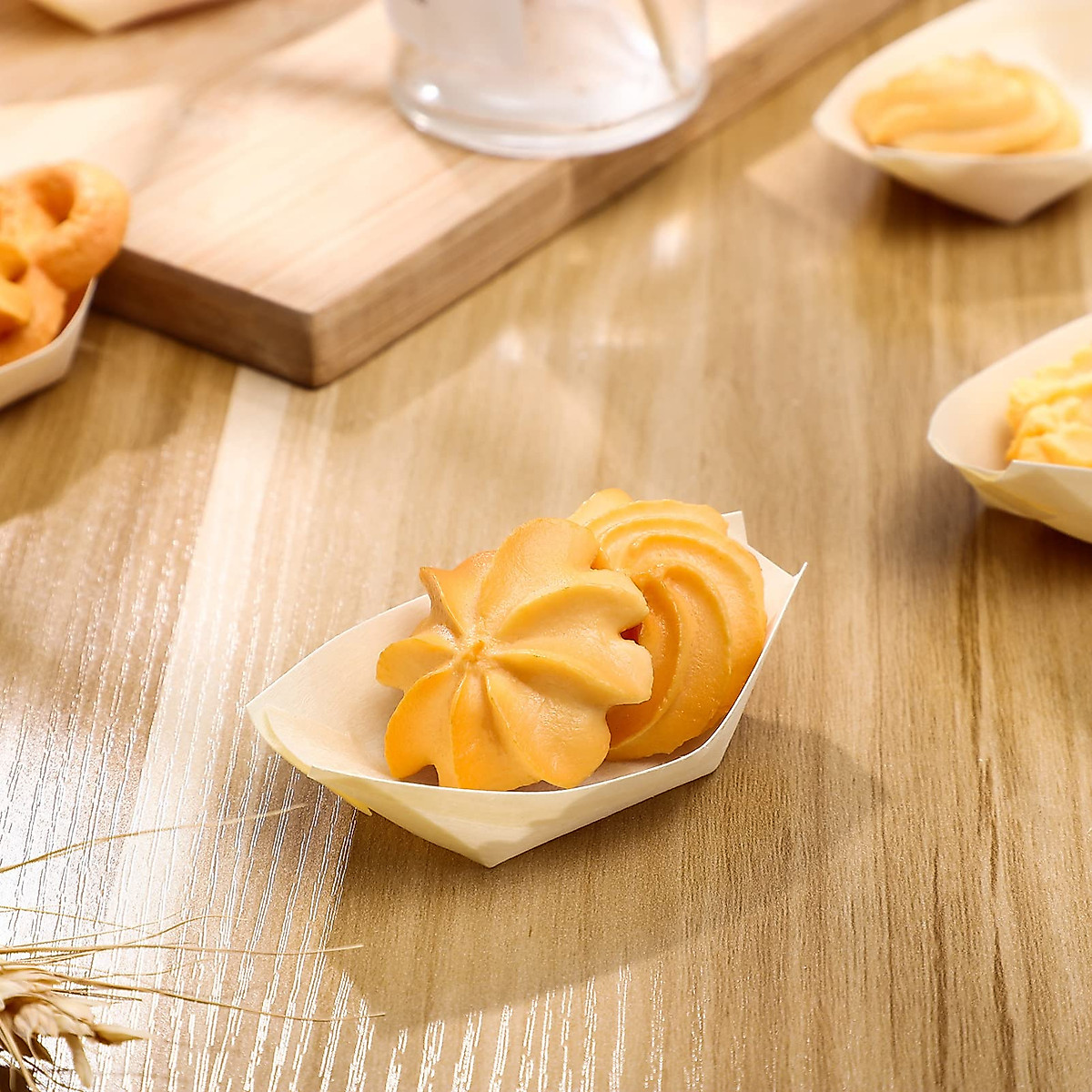 DOITOOL 100 Pack Disposable Wood Boat Plates Dishes, Appetizer Sushi Boats Wooden Boat Serving Tray for Restaurants, Caterers and Food Trucks (3.3L×2.3W×1.2H)