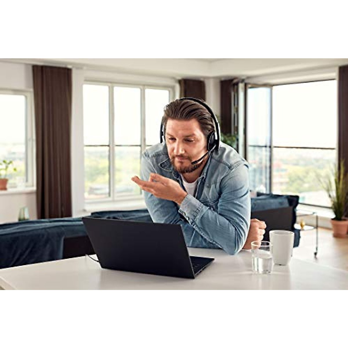 Sennheiser PC 8.2 USB On-Ear Headset With In-Line Volume Control - Secure Fit Headband - No Slippage - Passive Noise-Cancellation Adjustable Microphone - for Internet Telephone Users and E-Learners