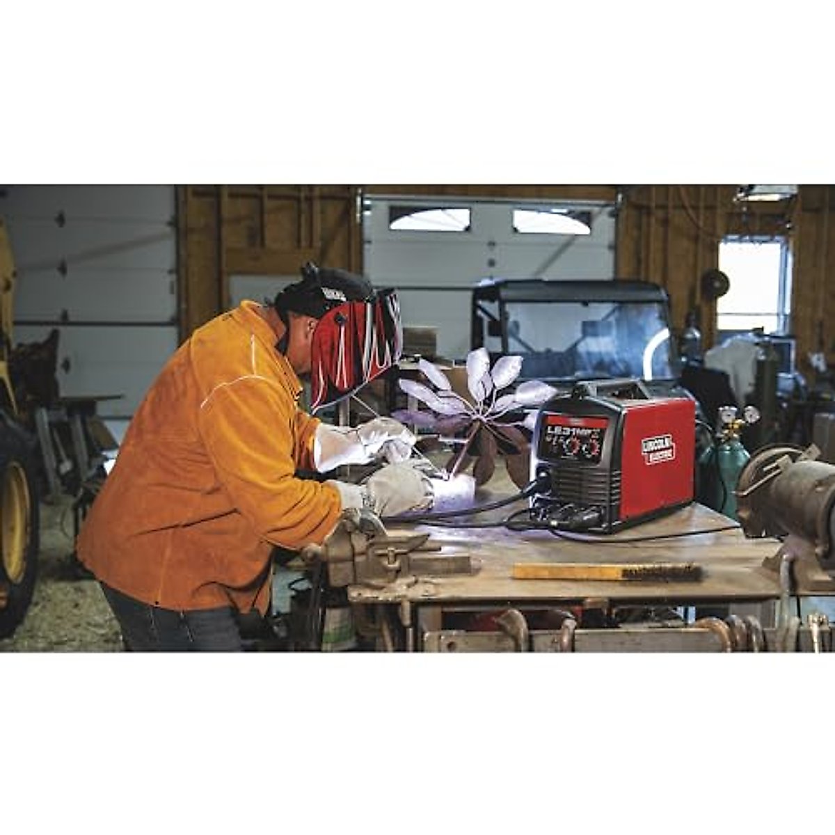 Lincoln Electric LE31MP MIG Welder with Multi Processes - Transformer, MIG, Flux-Cored, Arc and TIG, 120V, 80-140 Amp Output, Model Number K3461-1
