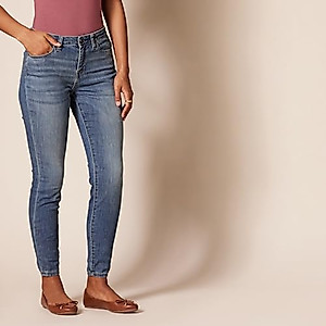 Amazon Essentials Women's Mid Rise Curvy Skinny Jean, Medium Wash, 10 Long