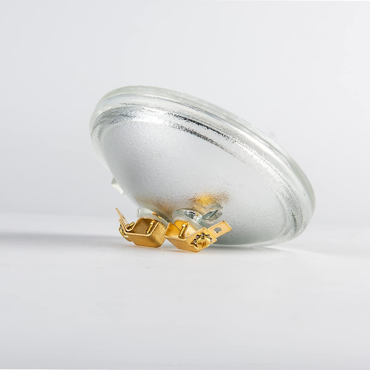 SHUWDKAR PAR36 LED Landscape Light Bulb, 36 Watt Halogen Equivalent 6W 600 Lumen, Bright White 3000K, PAR36 LED 12V for Landscape Lighting,Off-Road Vehicles,RV Vehicles,Tractor, 2 Pack