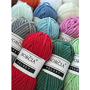 NORCIA, Soft Velvet Yarn Chenille Yarn for Crocheting Super Bulky 100g (74.3 yds) Baby Blanket Yarn for Knitting Amigurumi Yarn Fancy Yarn for Crochet Weaving Craft (White)