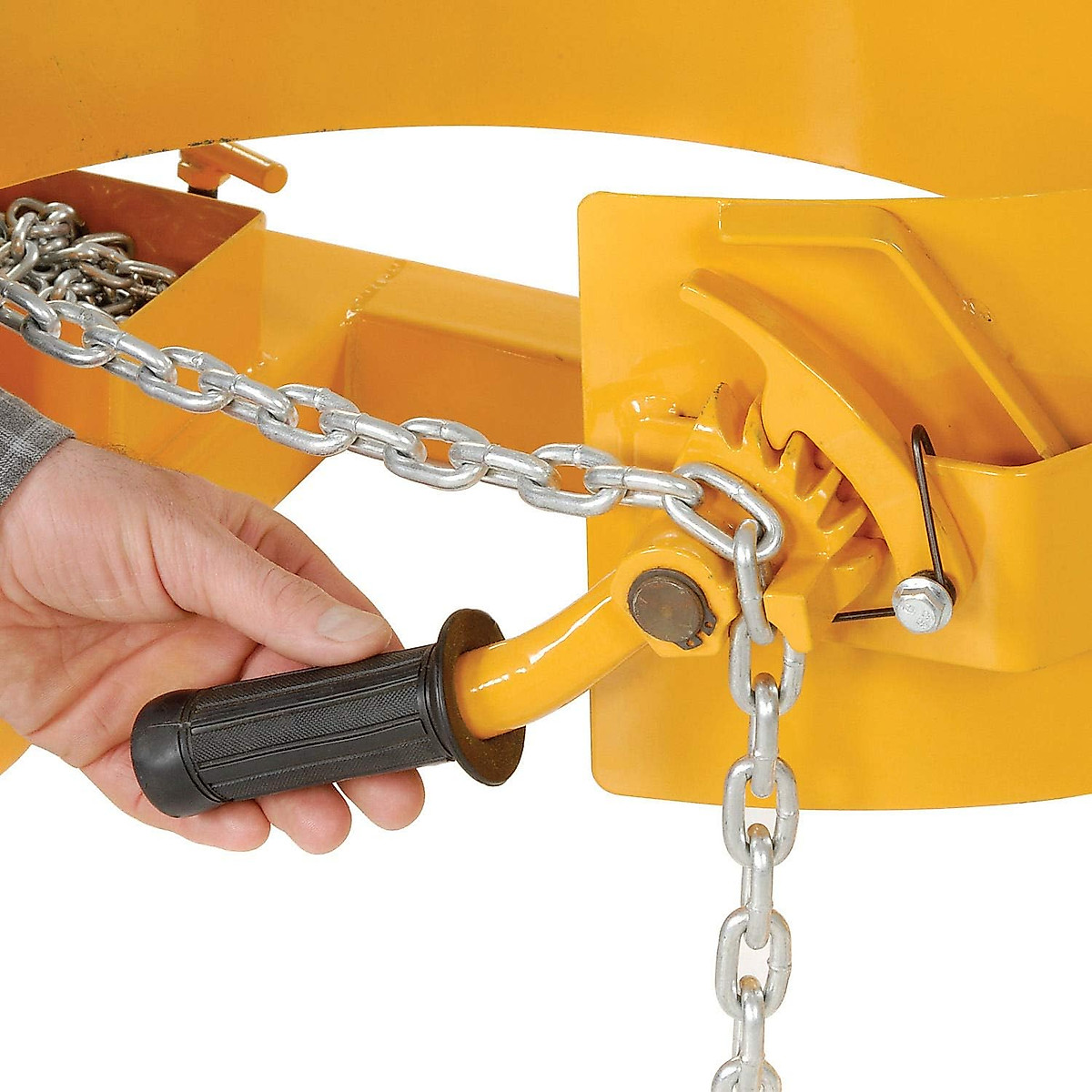 Global Industrial Forklift Tilting 55 Gallon Drum Dumper, Steel, Yellow, 800 Lb. Capacity