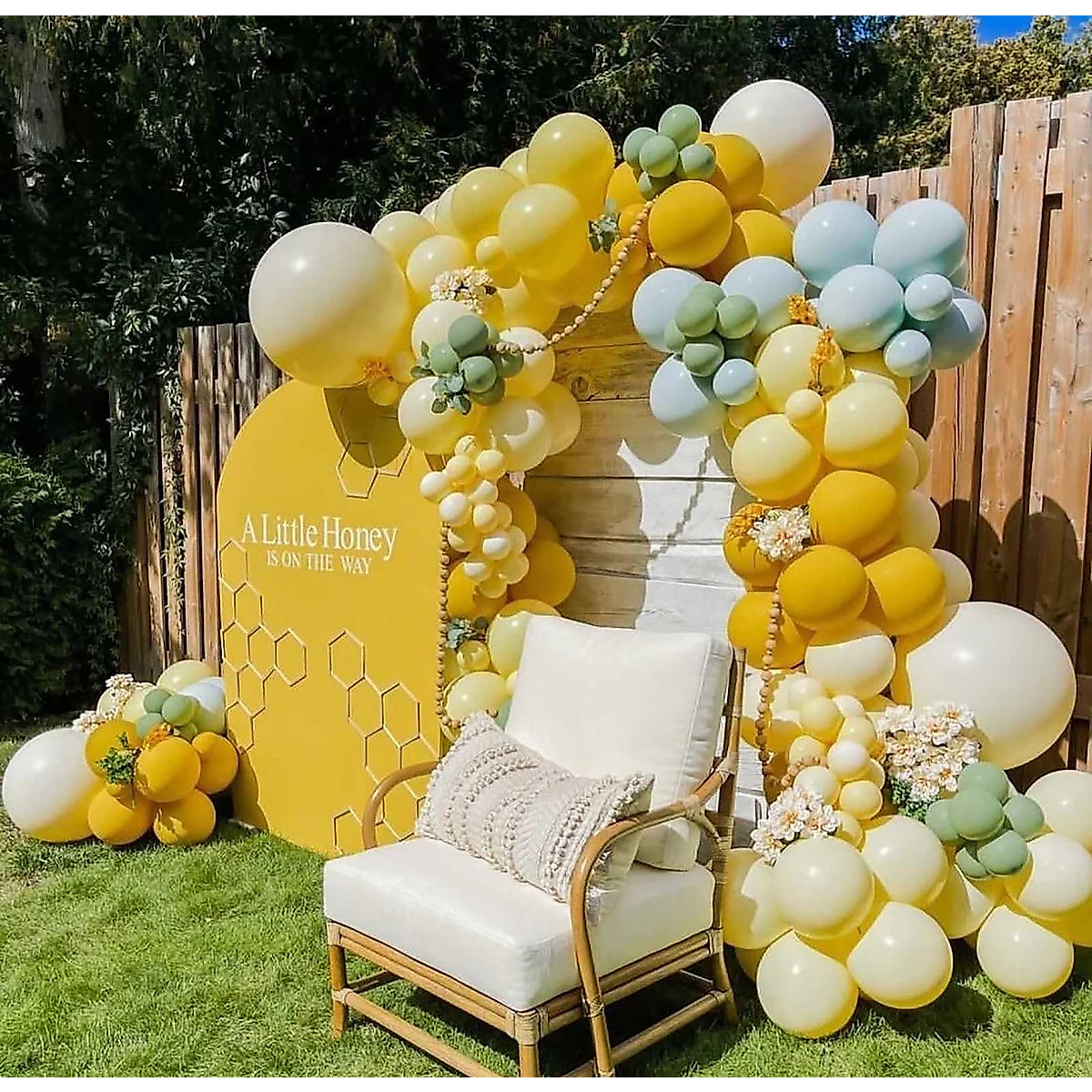 KALOR Yellow and Metallic Gold Balloons, 60 Pcs 12 Inch Gold Confetti Latex Balloons for Baby Shower Birthday Bridal Shower Wedding Party Decorations