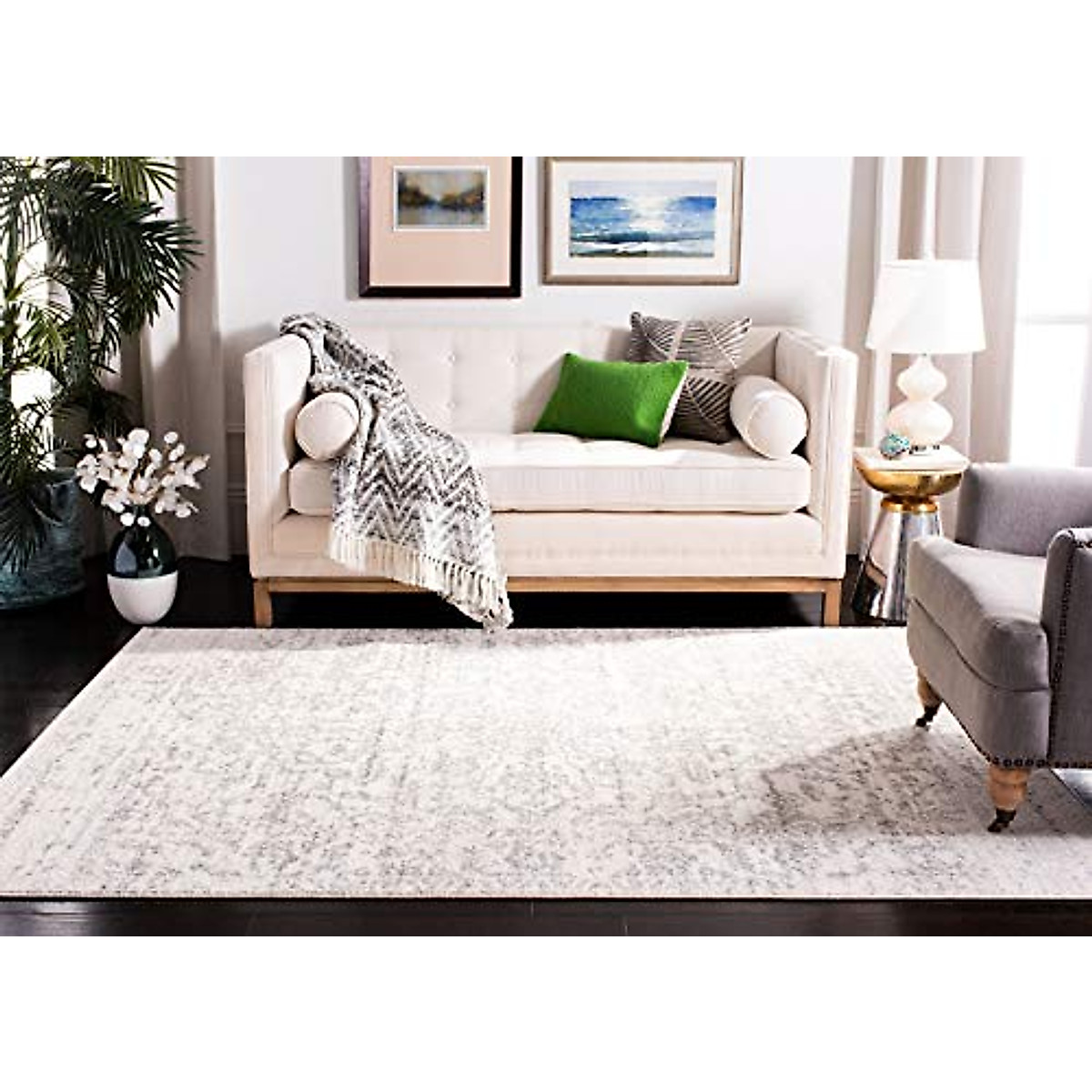 SAFAVIEH Madison Collection Area Rug - 10' x 14', Silver & Ivory, Snowflake Medallion Distressed Design, Non-Shedding & Easy Care, Ideal for High Traffic Areas in Living Room, Bedroom (MAD603G)