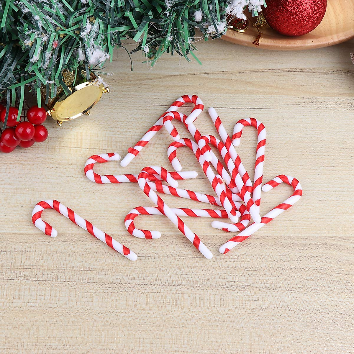 Toddmomy 50 Pieces Christmas Plastic Candy Cane Ornaments Christmas Tree Hanging Ornaments for Xmas Holiday Party Home Decoration 5cm/1.96inch