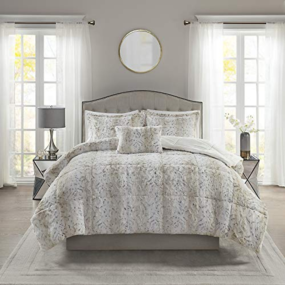 Madison Park Zuri Soft Plush Comforter Set, Faux Fur Animal Stripes Design, Faux Mink On The Reverse, Modern All Season Bedding Set with Matching Sham, King, Snow Leopard 4 Piece