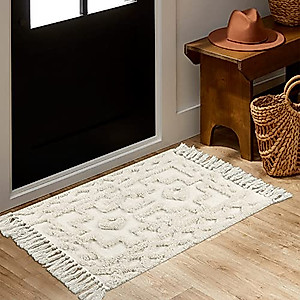 Uphome Boho Bath Mat 2'x3' Beige Hand Woven Tufted Kitchen Rug with Tassels Soft Machine Washable Cotton Small Rug Moroccan Geometric Throw Rug for Doormat Living Room Bedroom Laundry Room