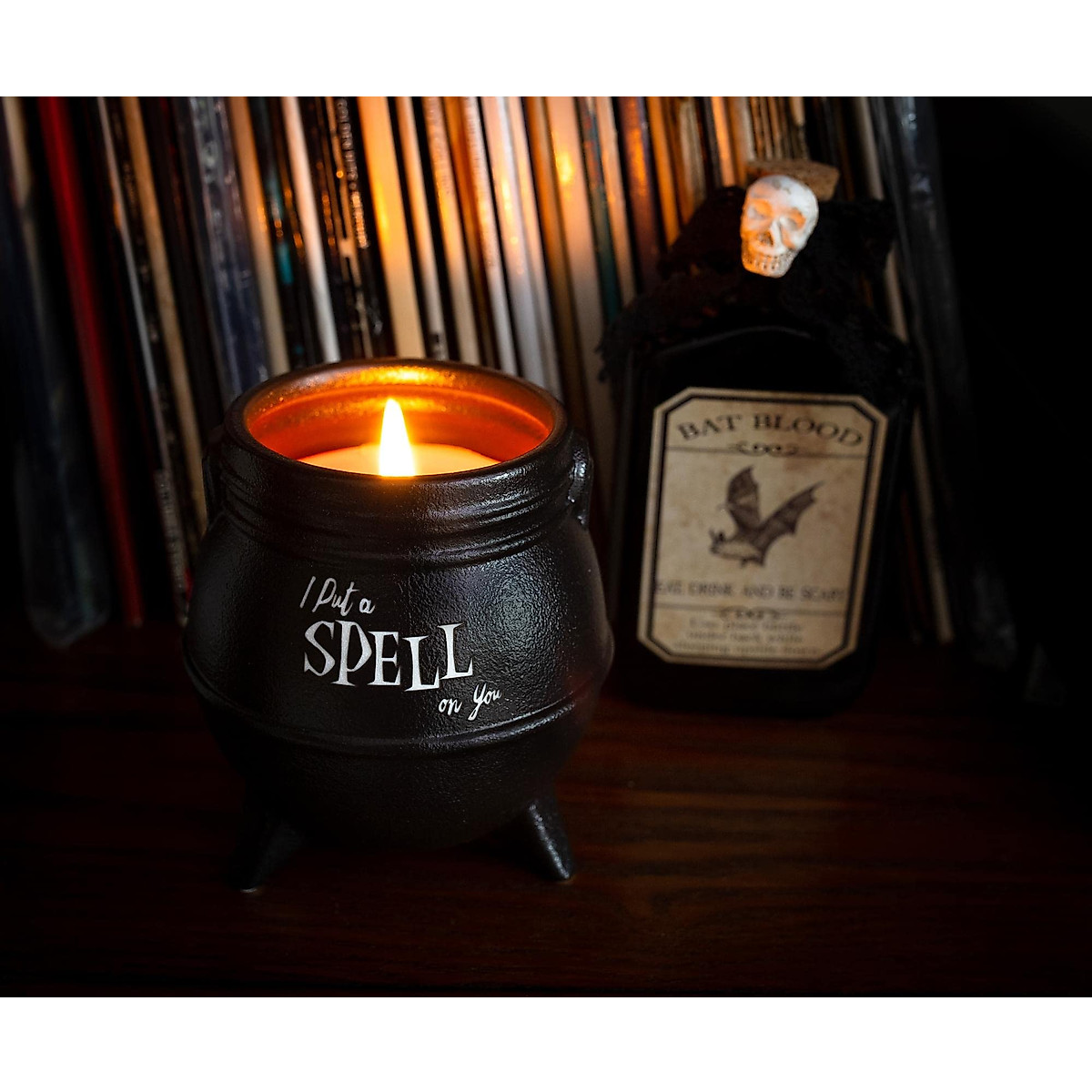 Disney Hocus Pocus "I Put A Spell On You" Ceramic Cauldron Candle | Lemongrass Fragrance With 30-Hour Burn Time