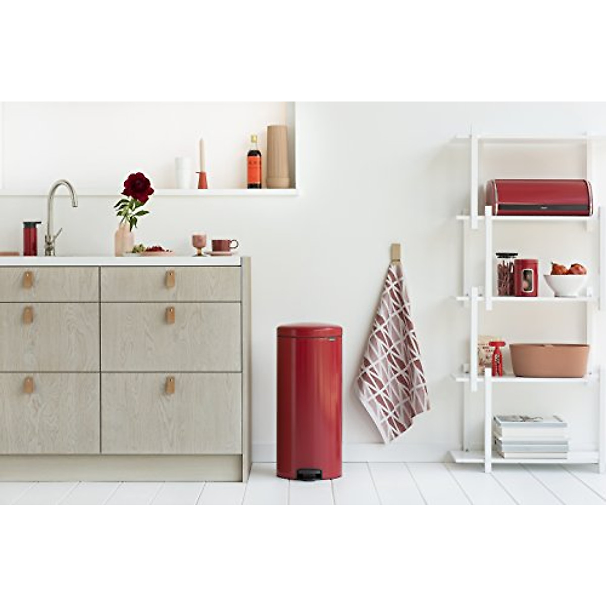 Brabantia New Icon Step Trash Can (8 Gal / Passion Red) Soft Closing Kitchen Garbage/Recycling Can with Removable Bucket