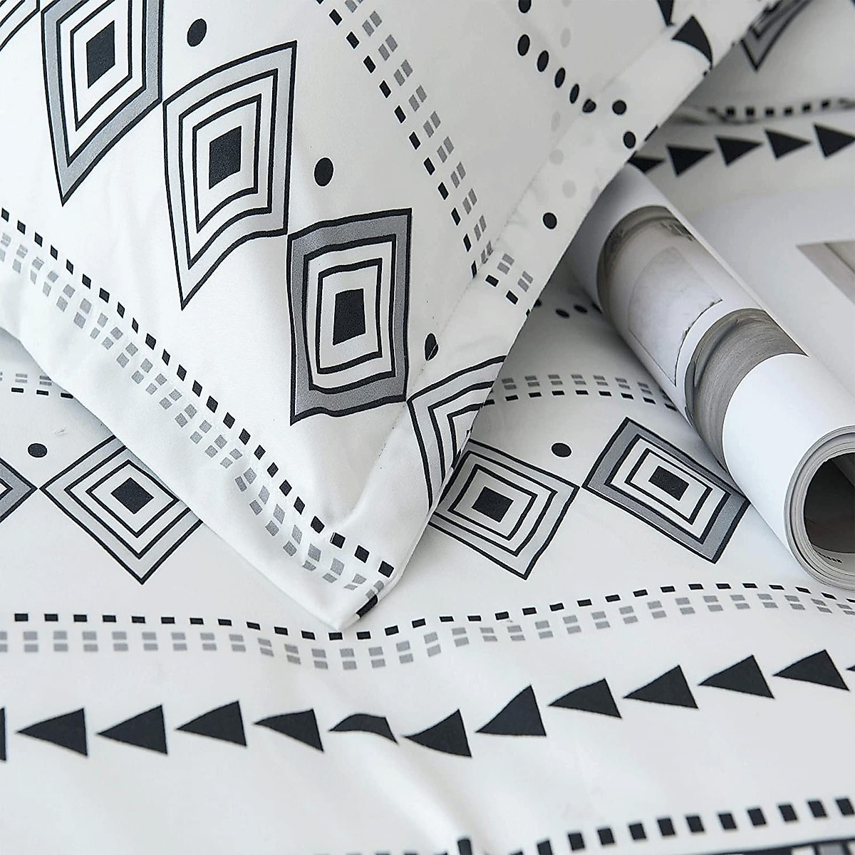 BUniq Duvet Cover Set King/Twin/Full/Queen Size, 3 Pieces (1 Duvet Cover + 2 Pillow Cases), Ultra Soft Washed Microfiber, Textured Duvet Cover with Zipper Closure, Four Corner Ties (Full,006)