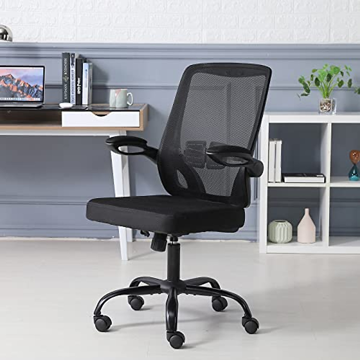 Mesh Office Chair Ergonomic Office Chair with Arm flip up and Back Support Office Chair, Adjustable Height Executive Office Chair for Computer Desk Home Office Chair Black
