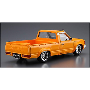 Aoshima 1/24 Scale Kit 58404 720 Truck Custom '82 - Plastic Model Building Kit # 58404