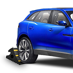 ScinoTec 2 Pack Wheel Chocks Heavy Duty Industrial Rubber Wheel Blocks with Reflective Strips for Travel Trailer Hauler Truck Fire Truck Commercial Vehicle RV (11" x 7.6" x 6", 2 Pack Solid Core)