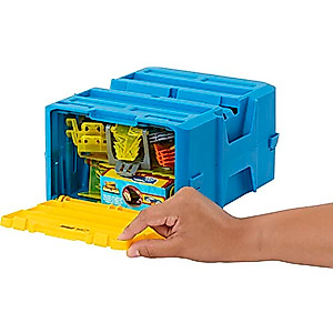 Hot Wheels Track Builder Playset Lightning Boost Pack, 12 Component Parts & 1:64 Scale Toy Car in Storage Container
