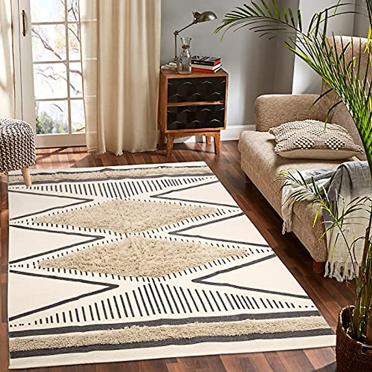 KIMODE Tufted Bedroom Area Rug 4' x 6' Washable Boho Farmhouse Diamond Cotton Throw Rugs Moroccan Tribal Woven Collection Indoor Rugs for Living Room Entryway Dining Room