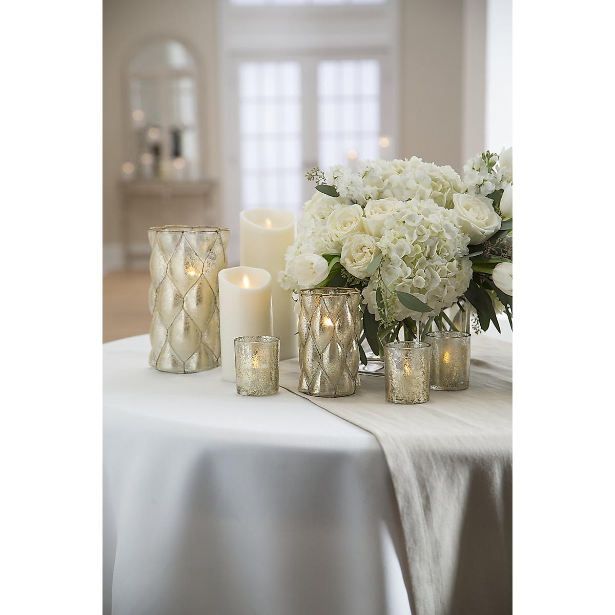 Liown Flameless Candle: Unscented Moving Flame Candle with Timer (4" White)