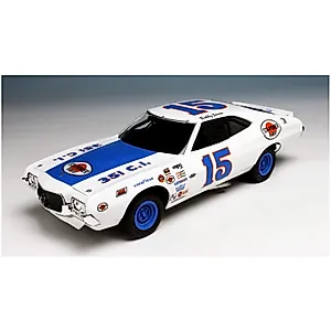 C.P.M. MPC MPC839 1:25 Scale Bobby Isaac Ford Torino Stock Car Model Kit
