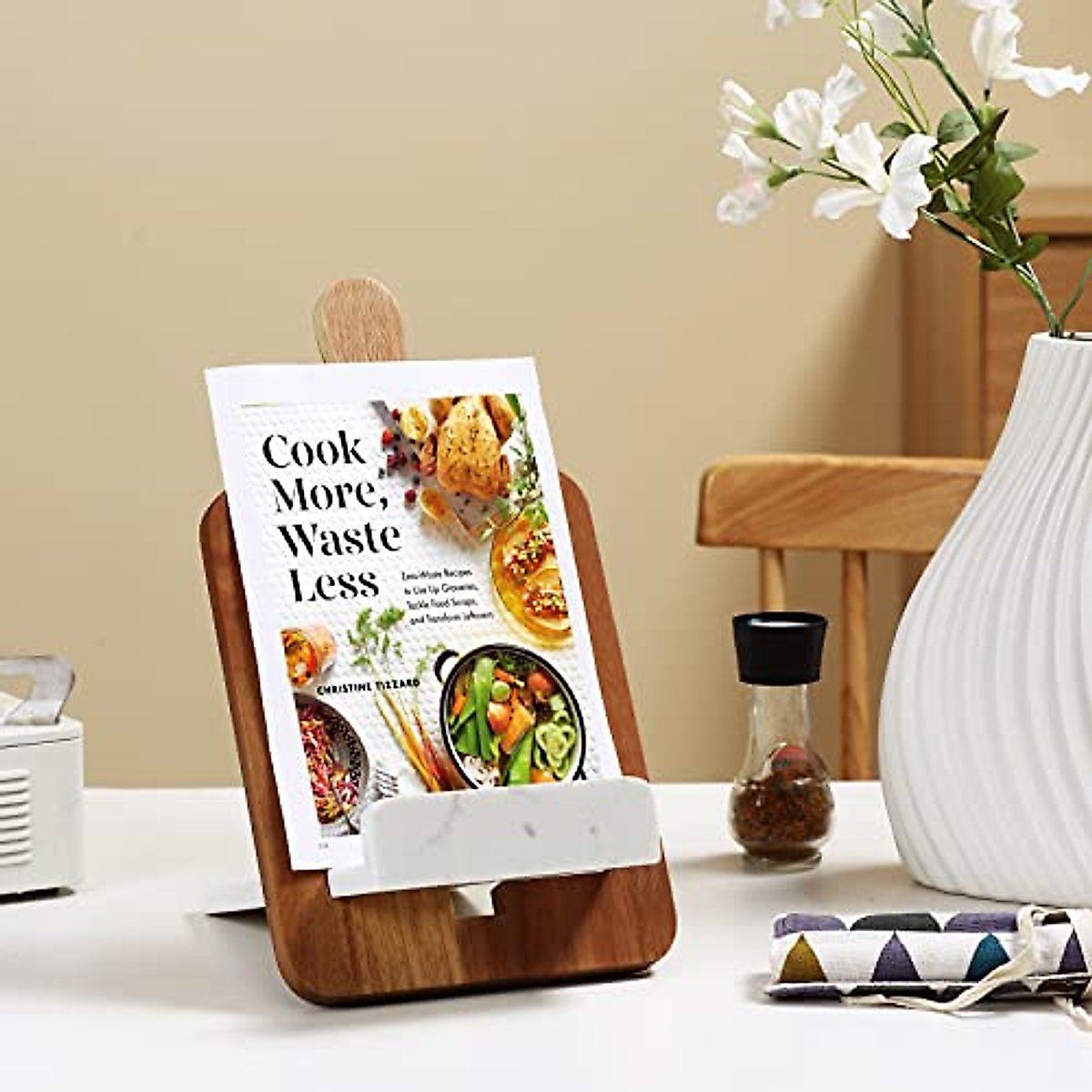 EVERBBKING Cookbook Stand，Acacia Wood Cutting Board Style Cookbook Holder for Kitchen Counter Adjustable iPad Tablet Recipe Book Stand with Marble Base