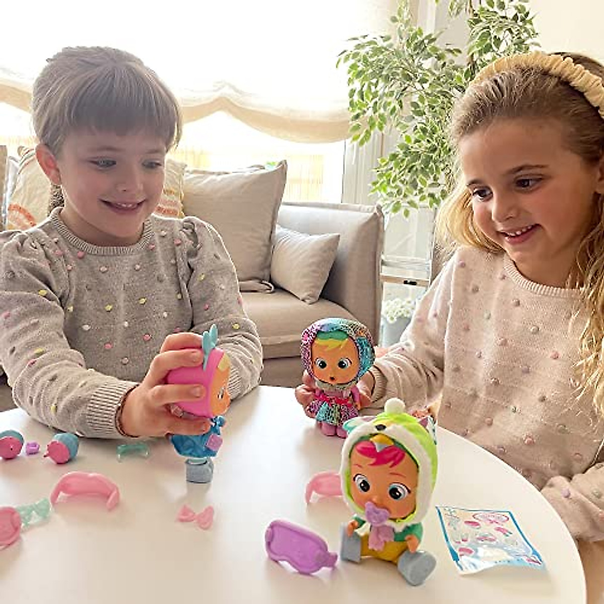 Cry Babies Magic Tears ICY World - Keep Me Warm Series | 8 Surprises, Accessories, Surprise Doll - Great Gift for Kids Ages 3+