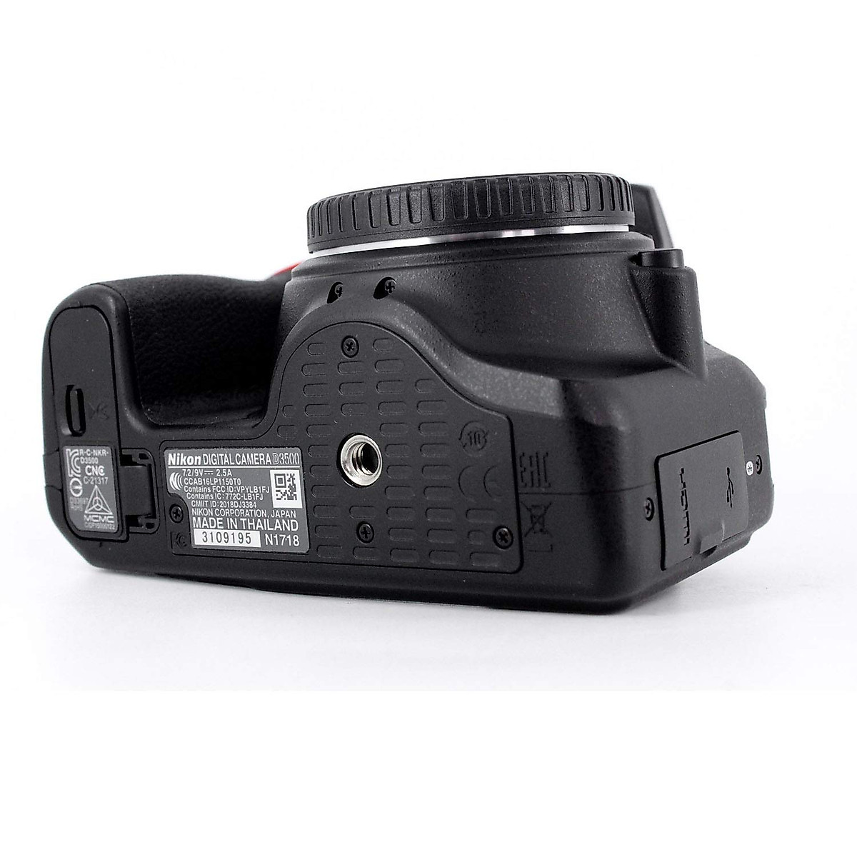 Nikon D3500 w/AF-P DX NIKKOR 18-55mm f/3.5-5.6G VR + 32GB Memory Bundle