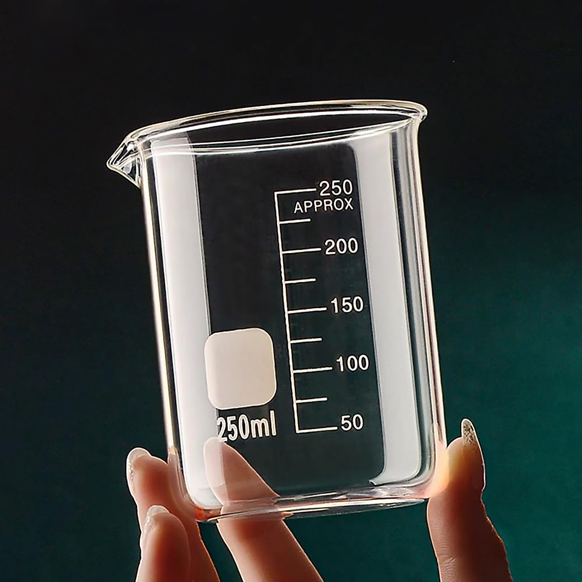 KNMNIU 50ml Low Form Glass Beaker, 3.3 Borosilicate Glass Graduated Printed Scale Measuring Cups with Spout for Kitchen Lab Liquids,4 PACK