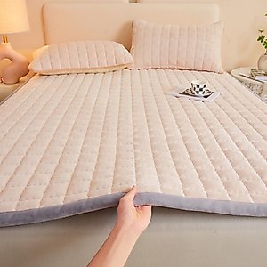 Thickened Milk Velvet Mattress Topper with Cotton Padding for Warmth - Cozy and Comfortable Bedding for Autumn and Winter (R,5FT)