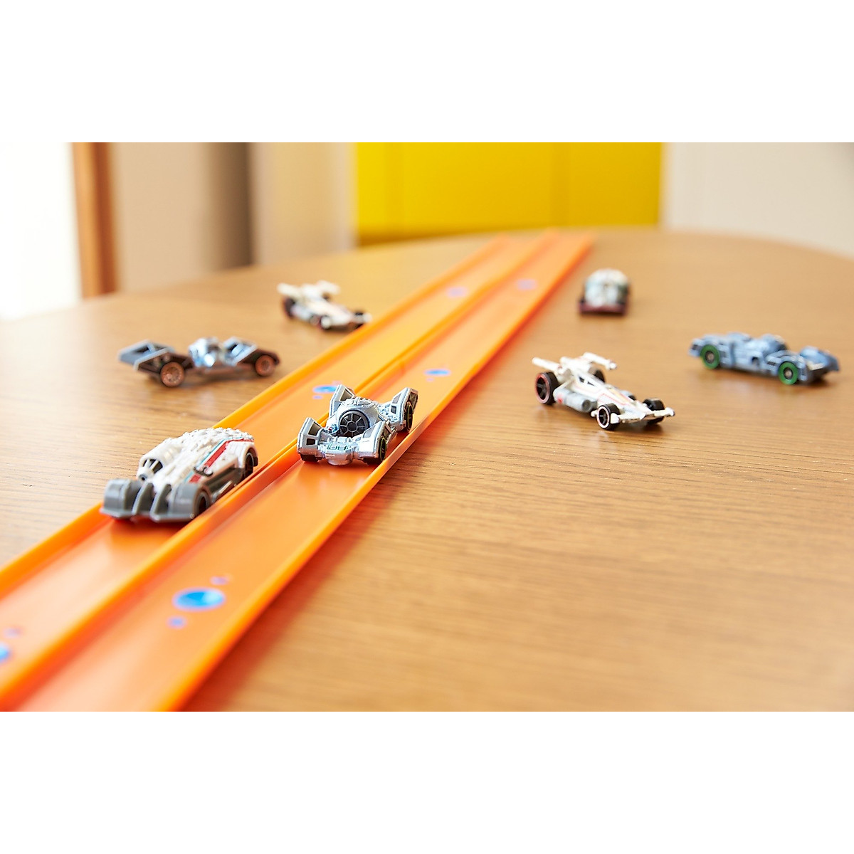 Hot Wheels Star Wars Classic TIE Fighter Carship Vehicle