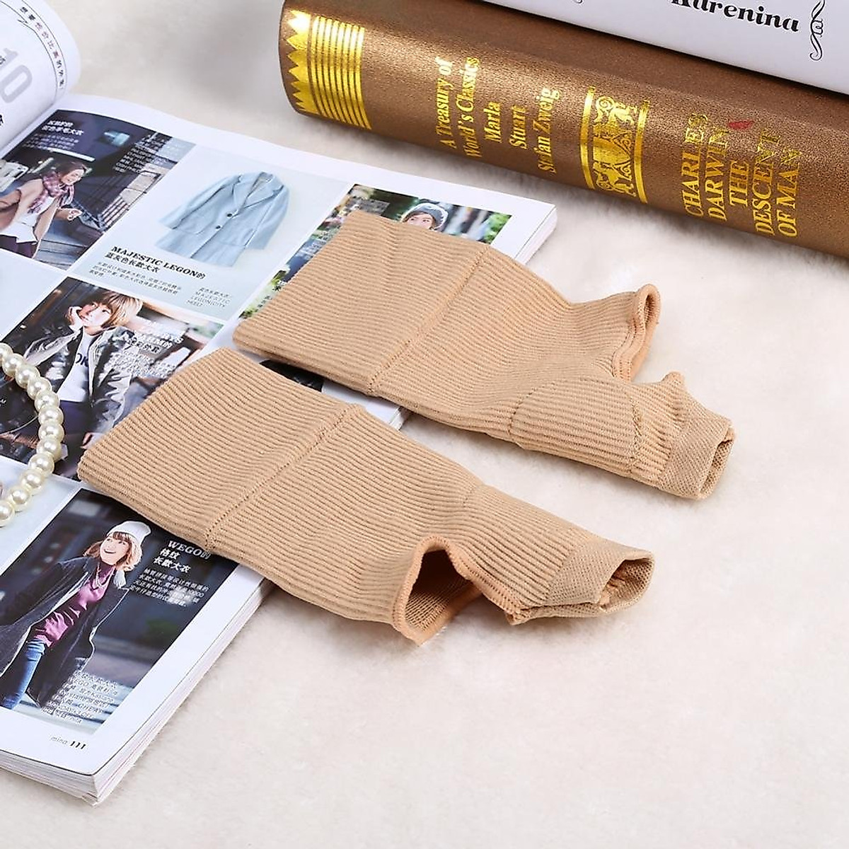 Beige Wrist HandWrist,1 Pair Beige Wrist Hand Support Gloves Thumb Hand Wrist Support Strap Glove Elastic Brace Sleeve Sports Bandage Wrap Pain Relief Artritis Reumatoide Gloves manopla para el dolor