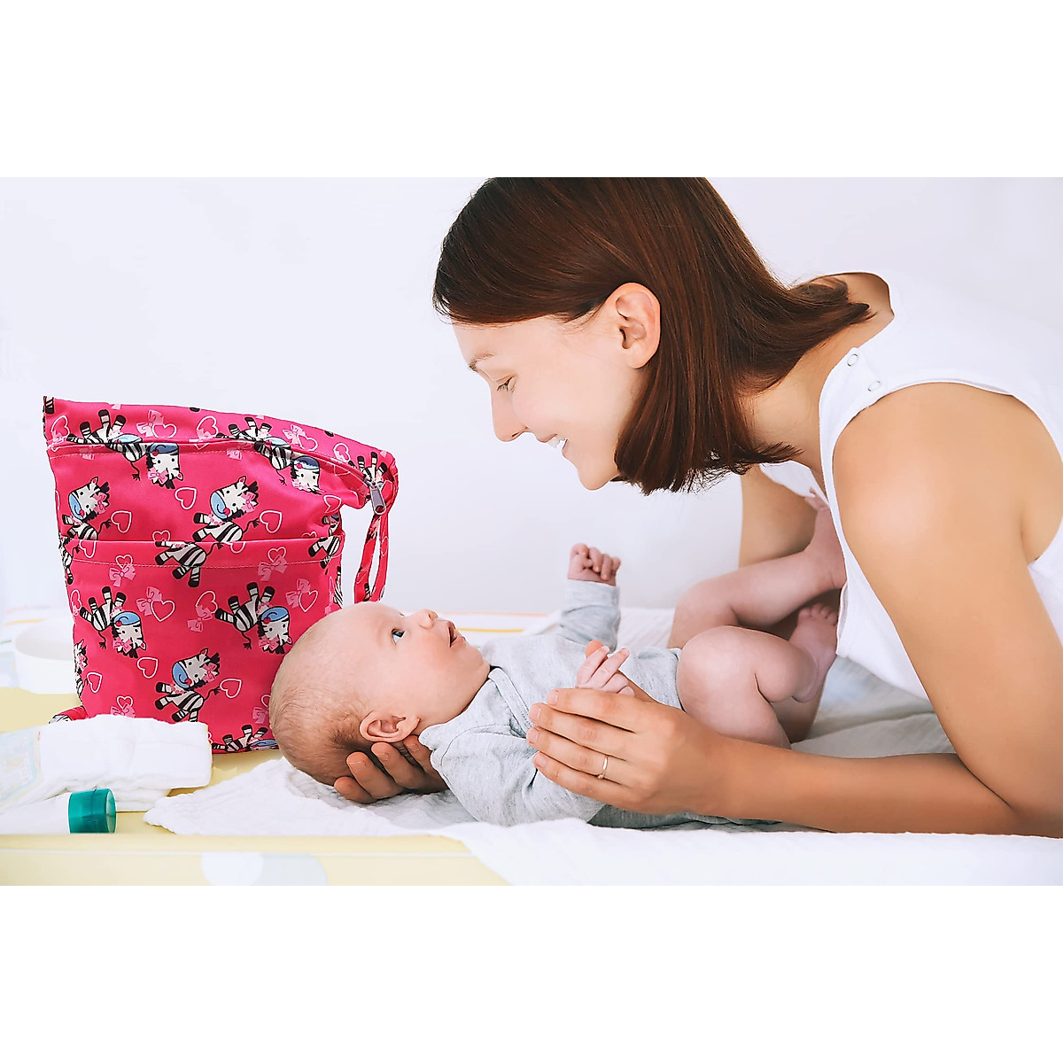 CasenBag Pink Zebra Wet and Dry Diapers Bag with Wet Wipes Cases. (KT-WDCB-002)