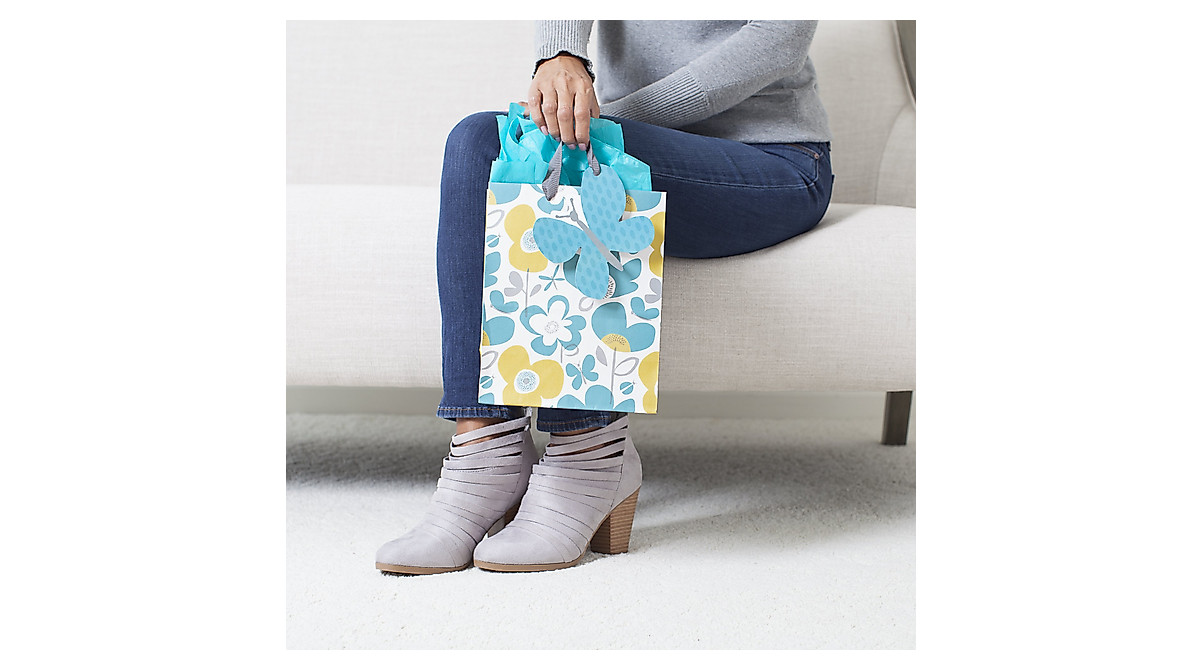 Hallmark 9" Medium Gift Bag with Tissue for Birthdays & More