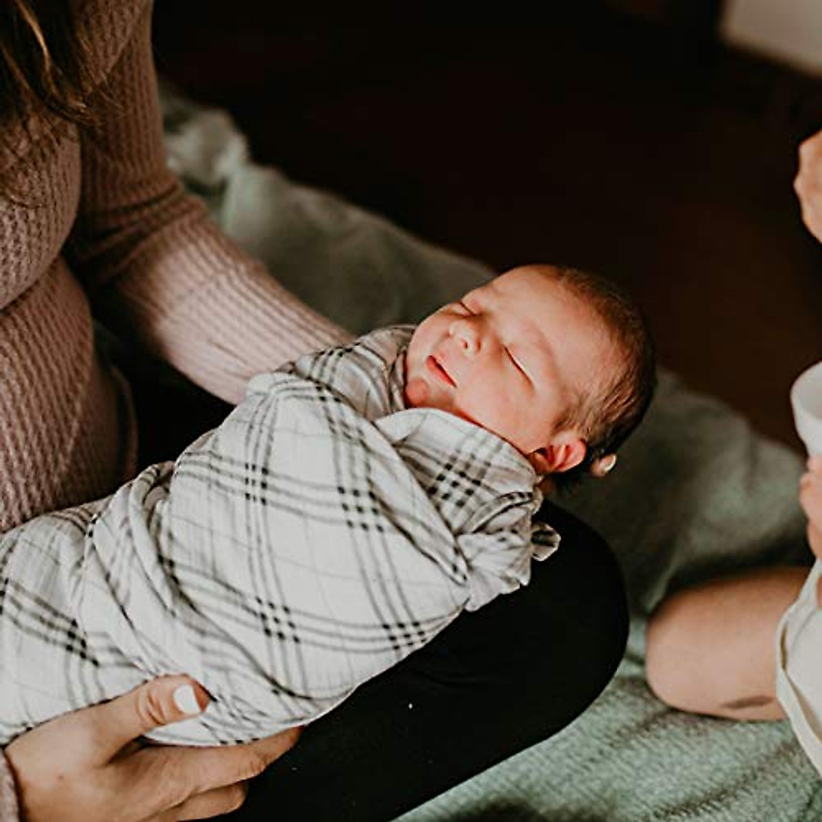 Parker Baby Co. Swaddle Blankets - Pack of 3 of 100% Cotton Muslin Swaddle Blankets for Baby Boys and Girls - Unisex/Gender Neutral - Classics Set