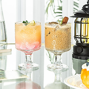 Vintage Romantic Wine Glasses Set of 4, Charming Embossed Floral Decorative Glass Cups Set, Mixed Drink Glasses, for Bars, Restaurants, Party, and Elegant Dinners, 8 oz Goblet Glasses