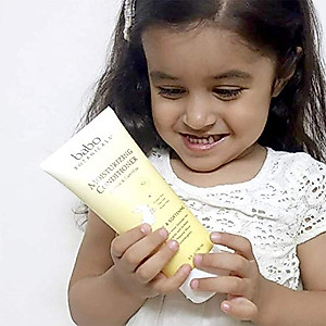 Babo Botanicals Moisturizing Oat & Calendula Conditioner - Silicone-Free - For Dry or Sensitive Skin - For all ages - Vegan - Lightly Scented