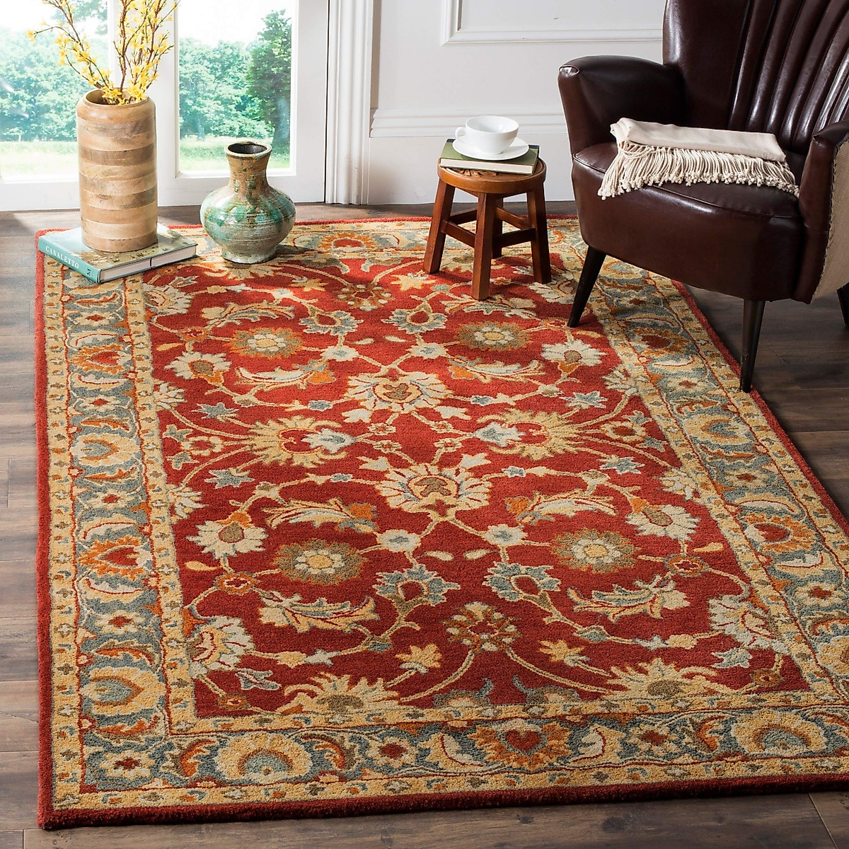 SAFAVIEH Heritage Collection 8' x 10' Red/Blue HG403A Handmade Traditional Oriental Premium Wool Area Rug