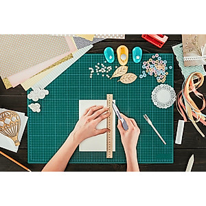 MyMed Disposable Mini #10 Scalpel Dermablade | Mini Box Cutter #10 Sharp Carbon-Steel #10 Scalpel Blades | Pack of 25 for Dermaplaning, Podiatry, Opening Boxes and Mail, Crafts & More