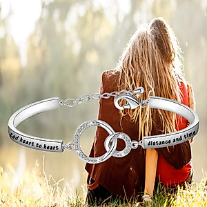 BEKECH Cousins Gift Cousins Bracelet Cousin Are Connected Heart to Heart Distance And Time Can’t Break Them Apart Bracelet Cousin Theme Jewelry Gift for Cousin BFF Gift (silver)
