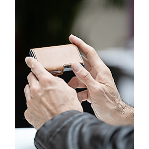 Mondraghi Mini-Wallet and Card Holder Made in Italy CARAMEL